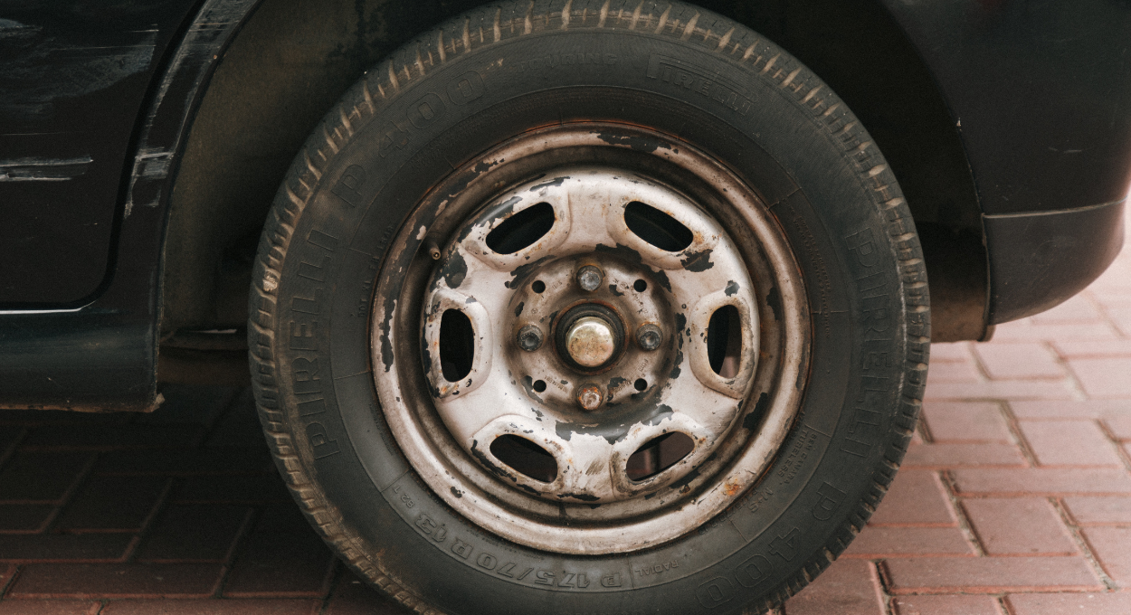 Why Is My Steering Wheel Shaking? 6 Causes & Fixes Explained